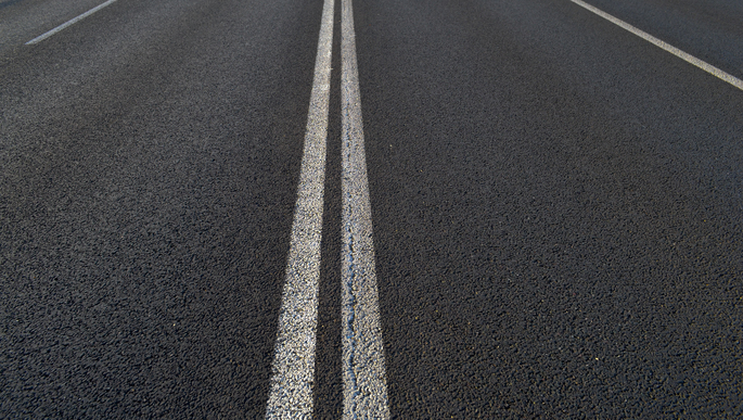 Mengenal Jenis dan Arti Marka Jalan Beserta Fungsinya